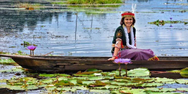 Loktak Lake Homestay, Manipur - Camping on A Homestay That Floats!
