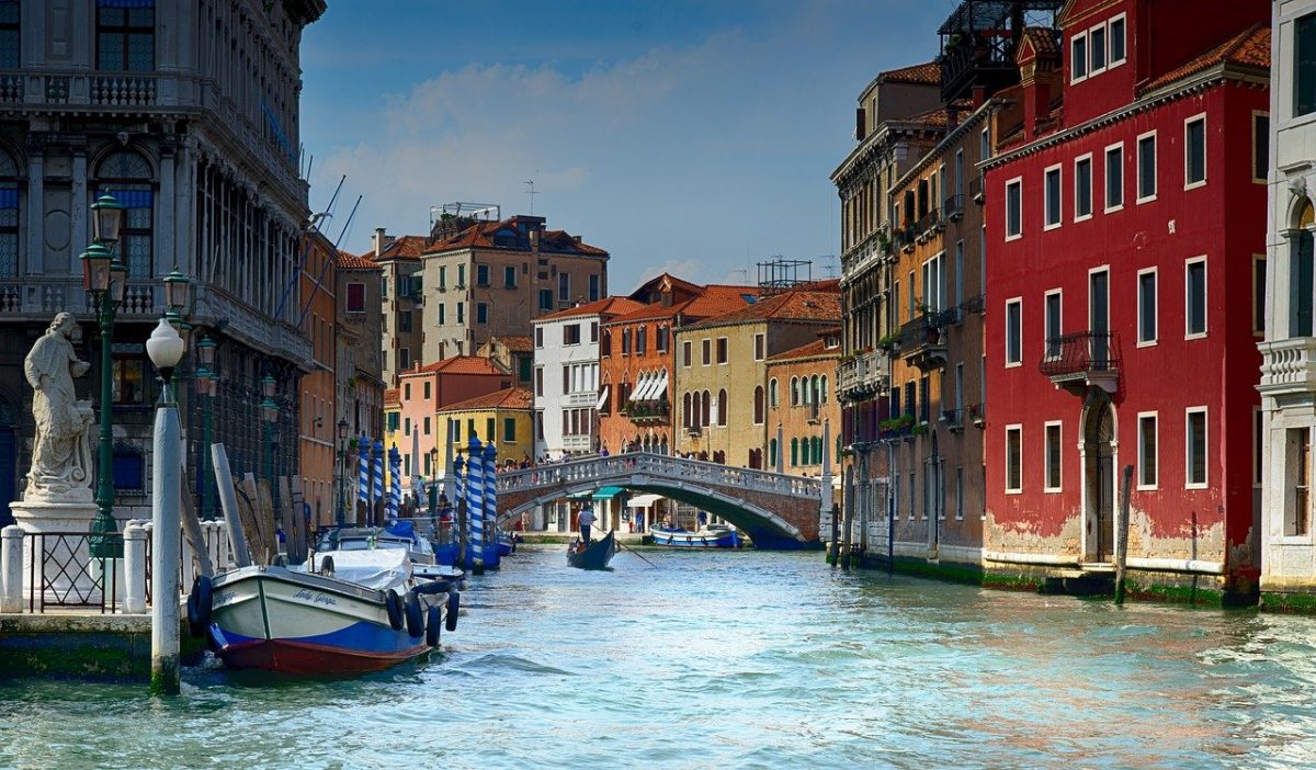 115 Venice Quotes That Will Make You Love The City of Canals More!
