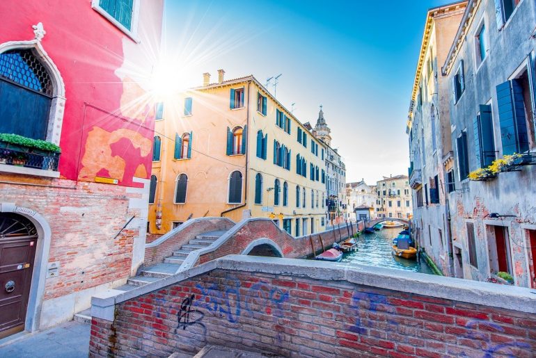 115 Venice Quotes That Will Make You Love The City of Canals More!