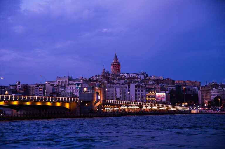 90 Istanbul Quotes That Will Make You Fall in Love With the City