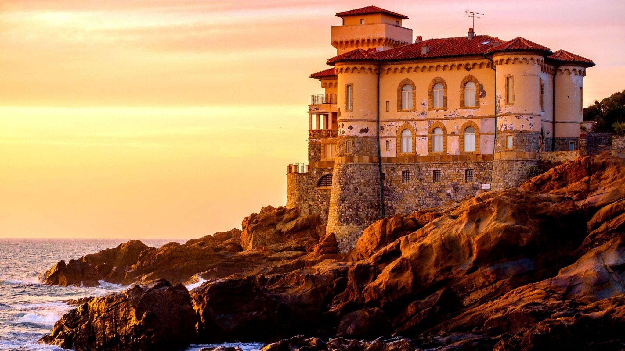 15 Magical Castles in Tuscany Italy You May Not Have Heard of