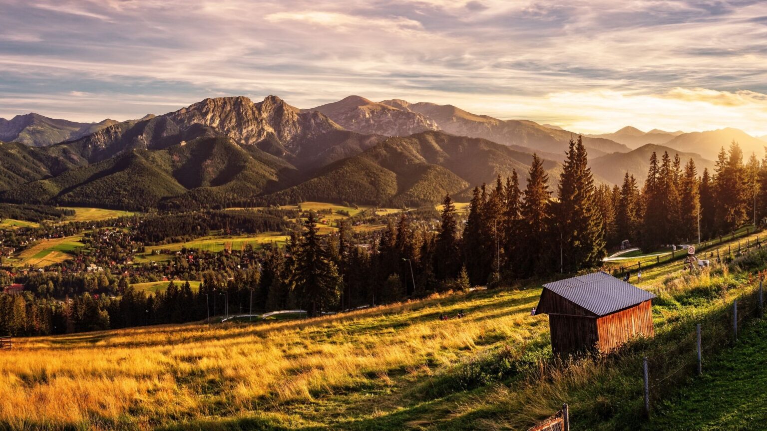 25 Beautiful Landmarks In Poland For Your Bucket List