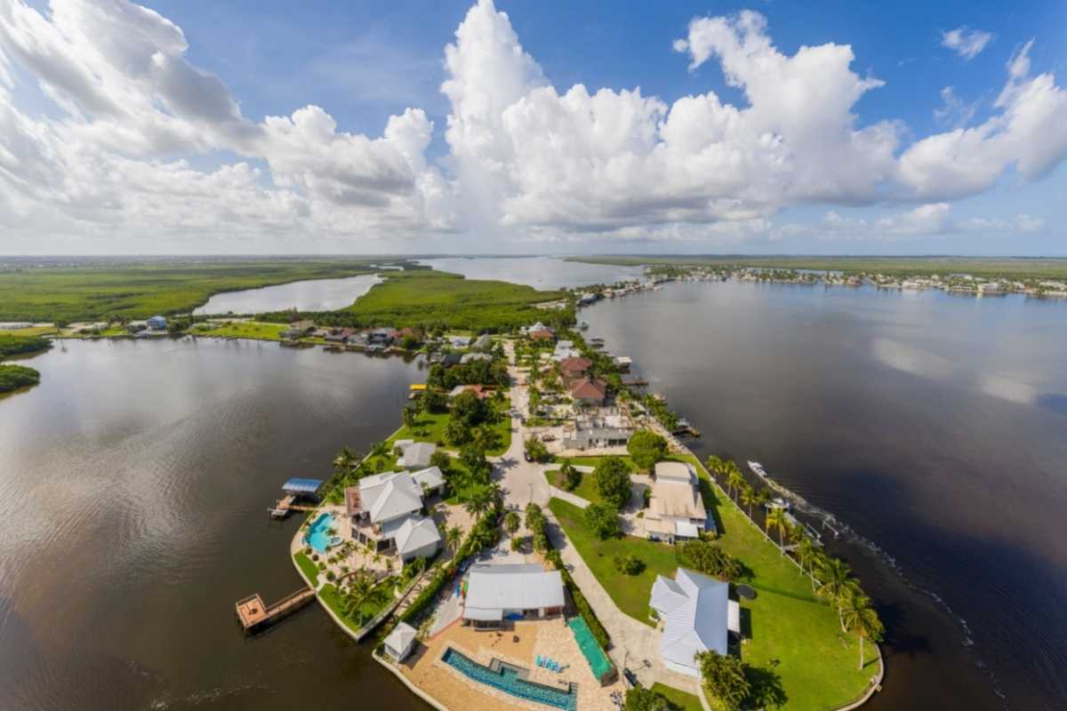 50 Best Hidden Vacation Spots in the US For Offbeat Travelers