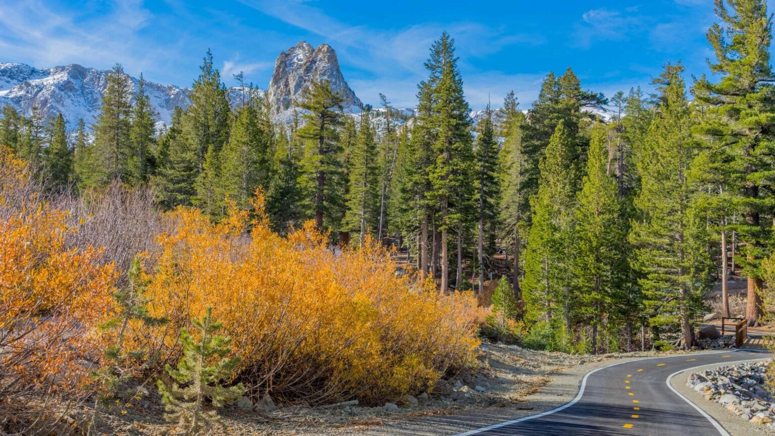 16 Beautiful Lakes In Mammoth Lakes For A Summer Weekend Getaway