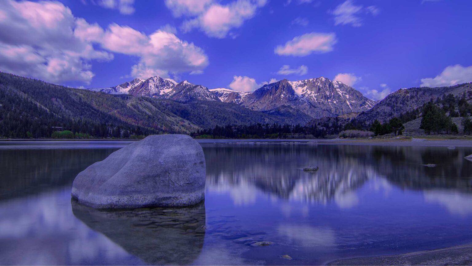 6 June Lake Hikes To Admire Stunning Views In California