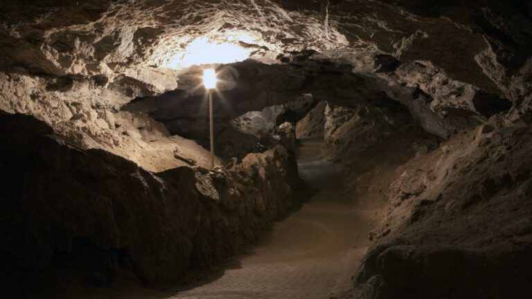 14 Best Caves In Northern California You Should Visit