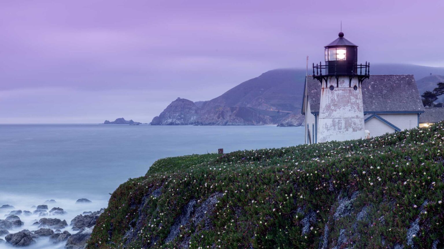 21 Pretty Lighthouses In California You Should Visit At Least Once
