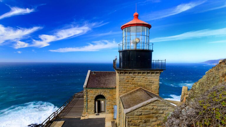 21 Pretty Lighthouses In California You Should Visit At Least Once