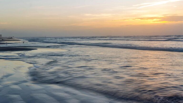 15 Prettiest White Sand Beaches In Texas For A Beach Holiday